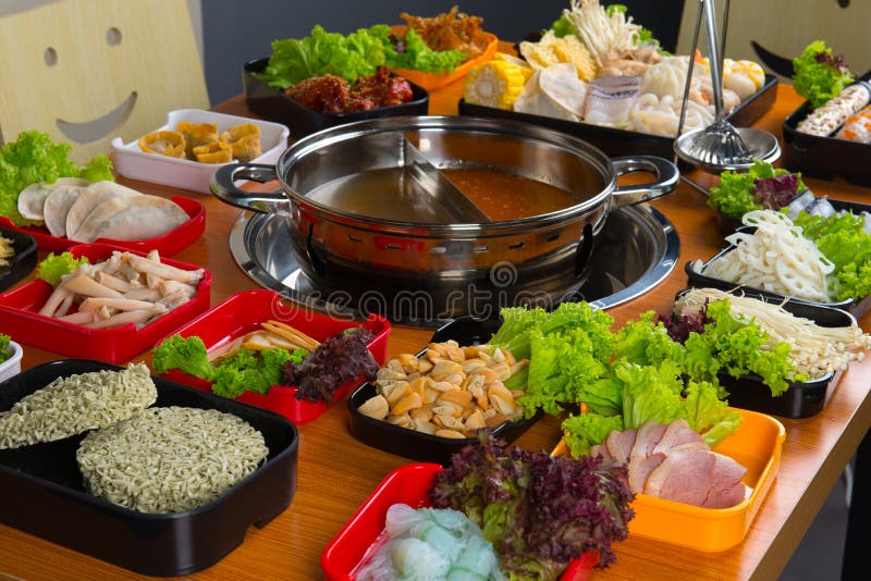 Shopping Retail Mall People Rotterdam Escalator Markethall People ...