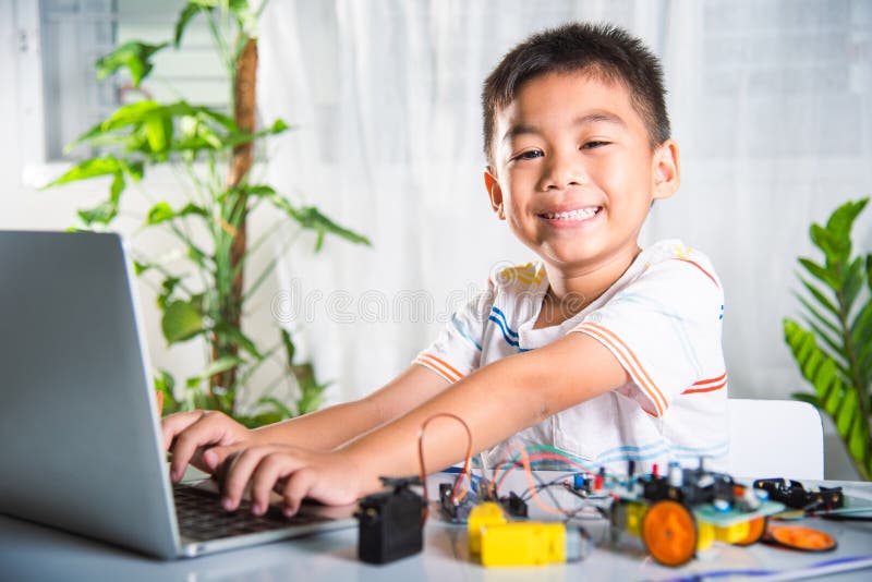 Arduino programming board stock image. Image of show - 138528577 Arduino programming board stock image. Image of show - 138528577