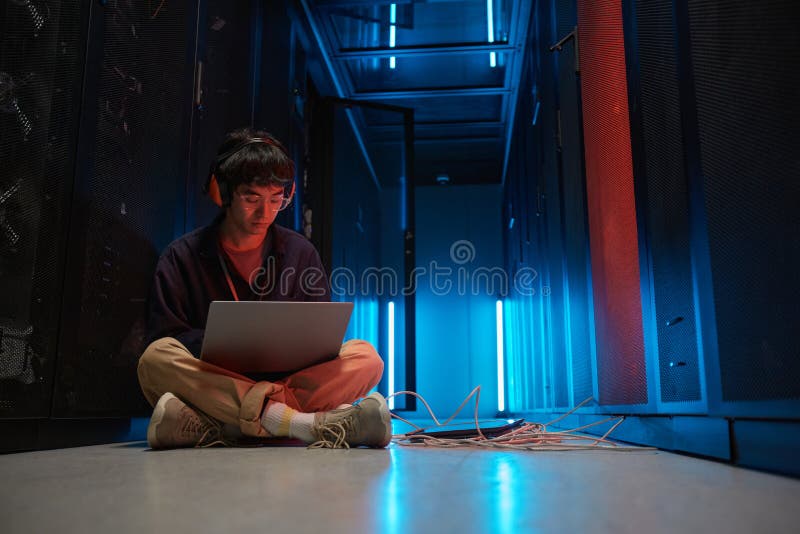 Asian Network Engineer in Data Center Stock Image - Image of ...