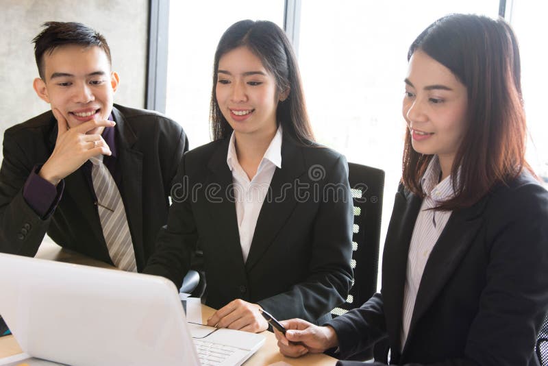 Asian Business People in Meeting Stock Photo - Image of team ...