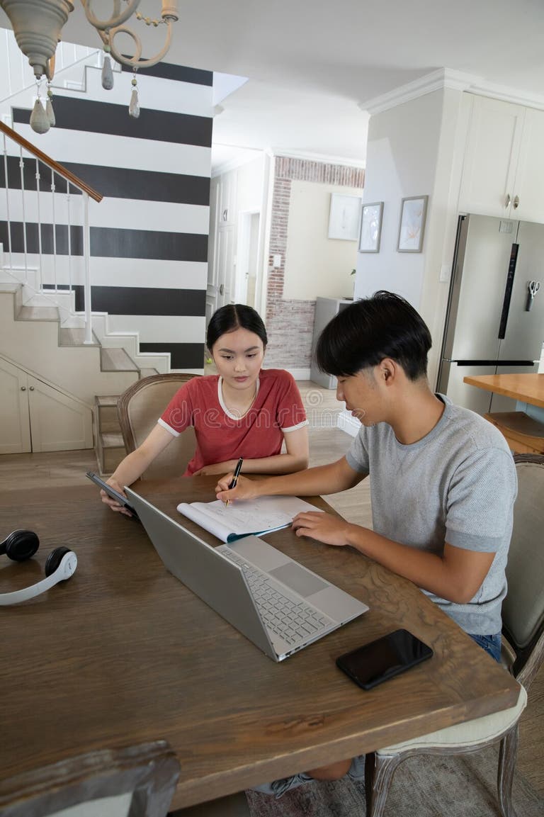 17,731 Asian Learning Students Stock Photos - Free & Royalty-Free Stock ...