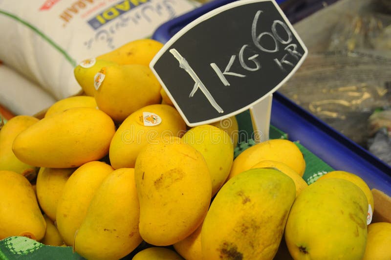 MANGO-FRUCHT VON PERU redaktionelles stockfotografie. Bild von frucht ...