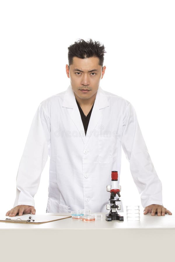 Asiatischer Bioingenieur Oder Wissenschaftler Doing Research Stockbild ...