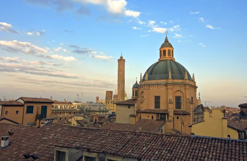 Asinelli tower - bologna stock photo. Image of panorama - 34907212