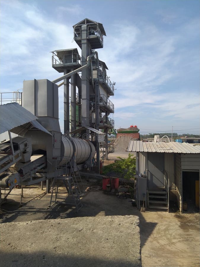 The Machine for Making Hot Mix (Aspal Mixing Plant ) Aspal in the Road ...
