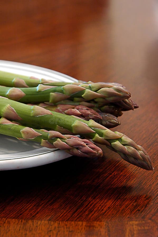 Asparagus on plate stock image. Image of vegetable, green - 800761