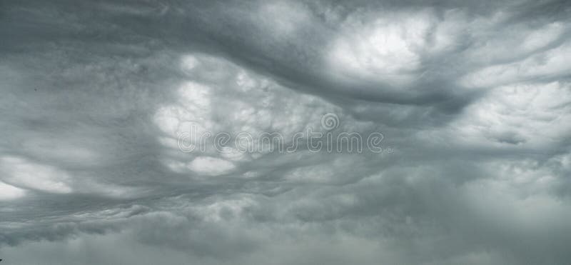 Asperitas Clouds, a Cloud Formation Featuring Undulating Waves Stock ...