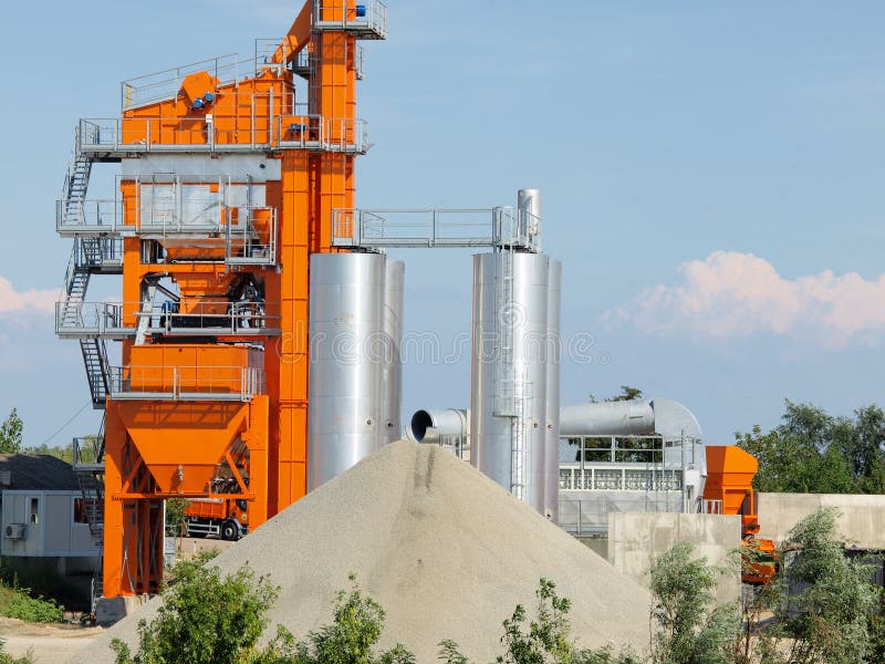 Asphalt batching plant stock photo. Image of heavy, large - 13116942
