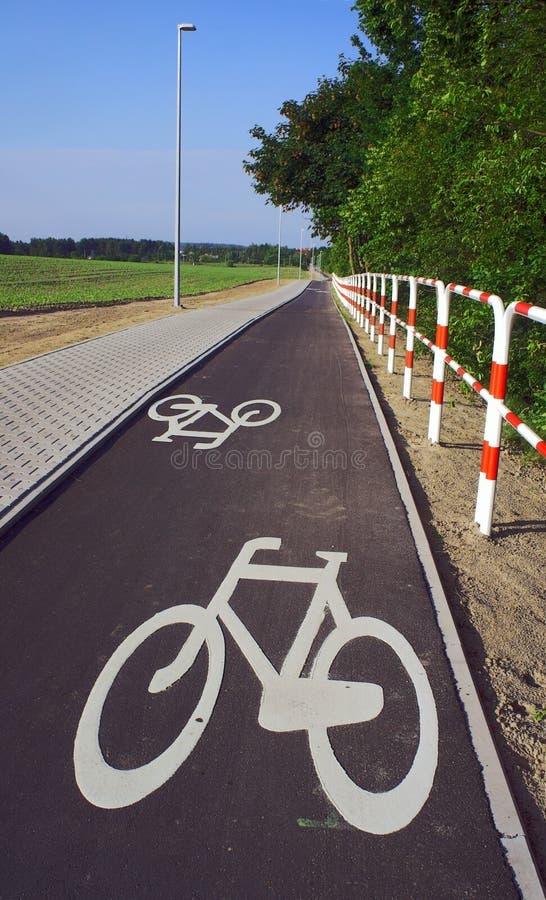 Asphalt bicycle path stock image. Image of path, bicycle - 47284623