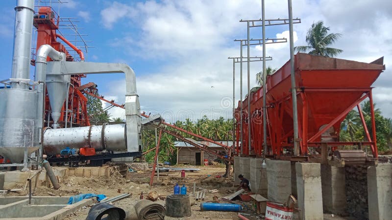 Asphalt Mixing Plant Assembly Process Stock Image - Image of waterway ...
