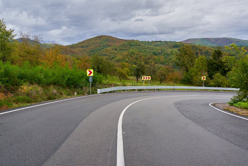 Asphalt Road through the Mountains Stock Image - Image of park, autumn ...