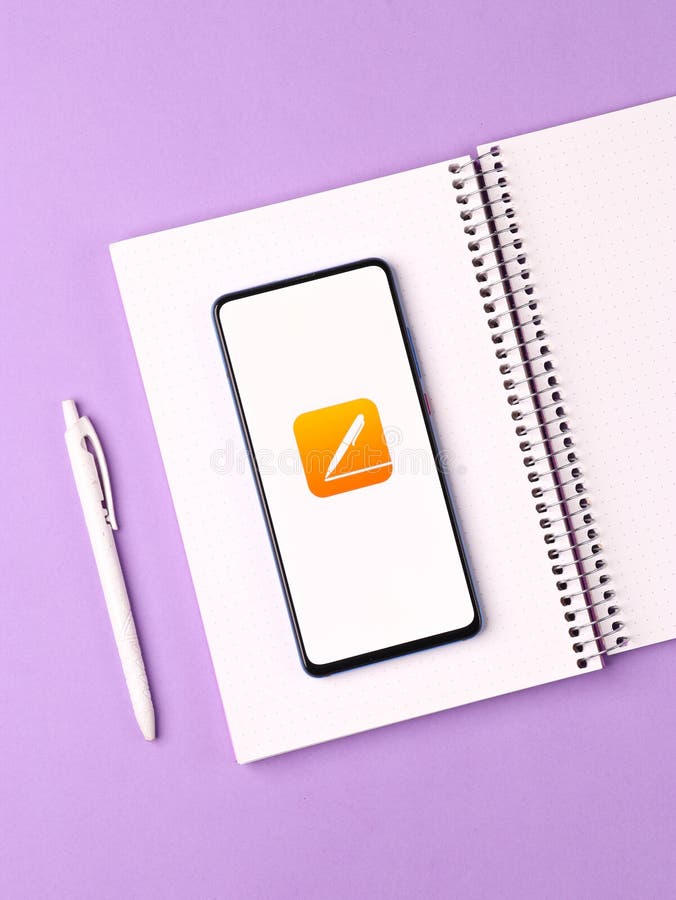 Assam, India - March 30, 2021 : Apple Notes Logo on Phone Screen Stock ...