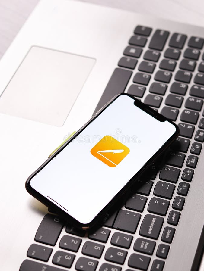 Assam, India - March 30, 2021 : Apple Notes Logo on Phone Screen Stock ...