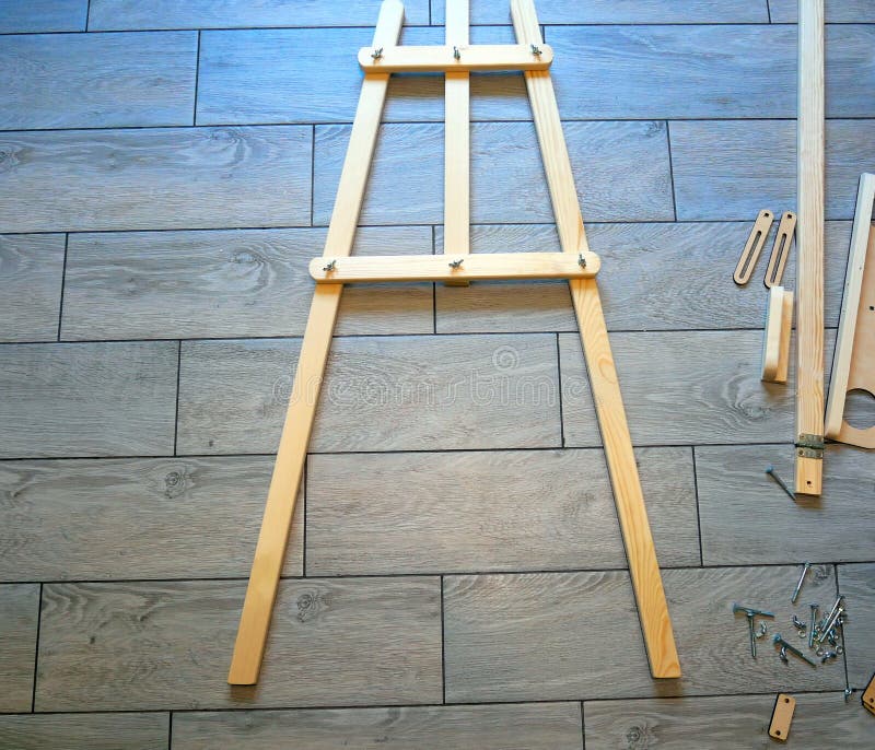 An Easel for Drawing. Details and Close-up. Assembling an Easel for ...