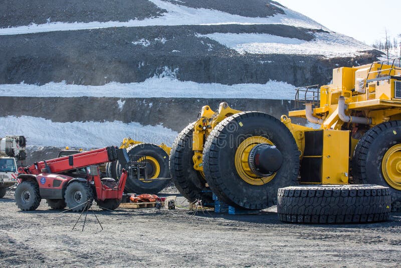 Assembly of the dump truck stock photo. Image of snow - 189046336