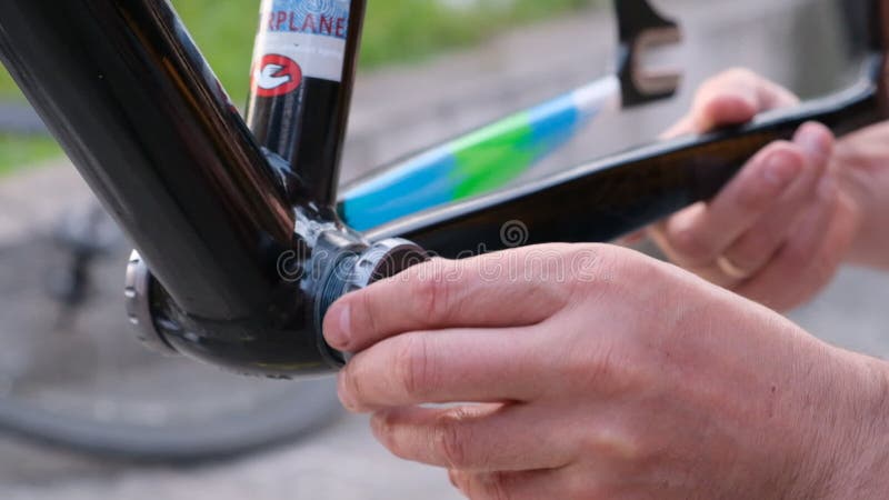 Assembly Master Led at Work. Replacing the System on a Track Bike ...