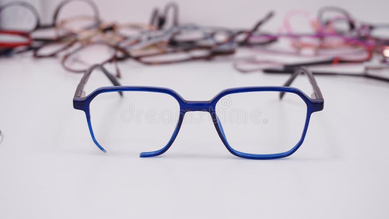 Assortment of Broken Optical Eyeglasses, Broken Hinges, Missing Lenses ...