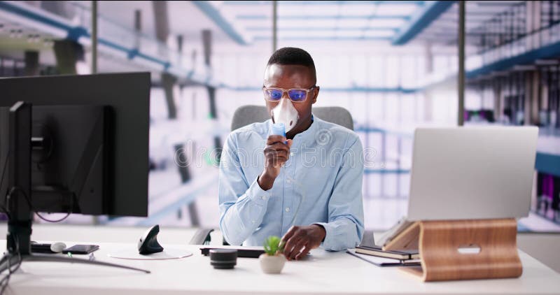 Asthma Patient Breathing Using Oxygen Mask Stock Photo - Image of ...