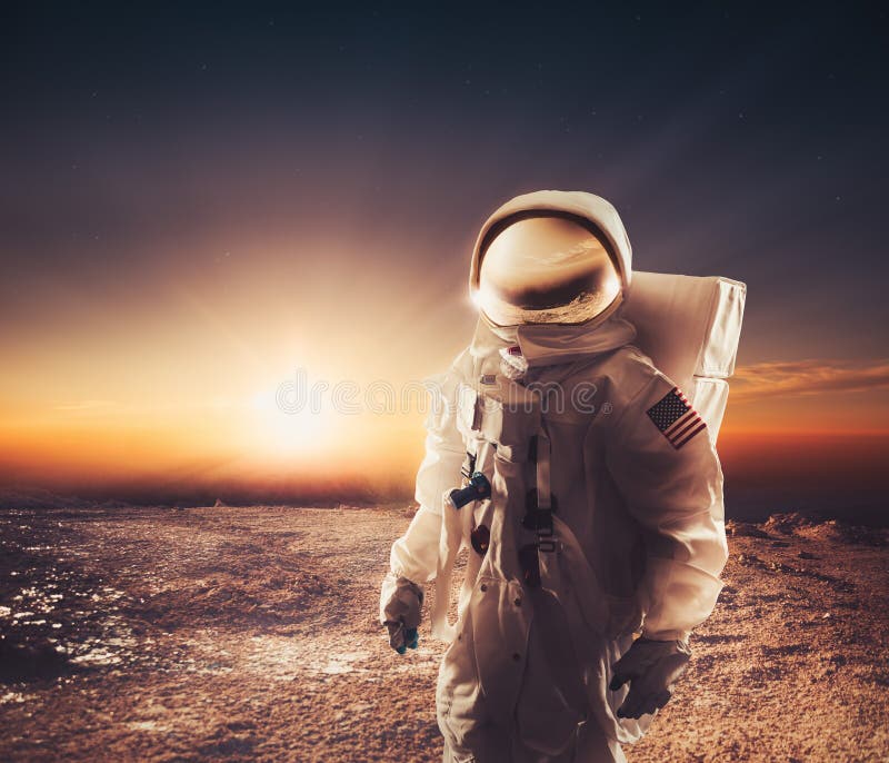 Astronaut Walking on an Unexplored Planet Stock Image - Image of cosmos ...