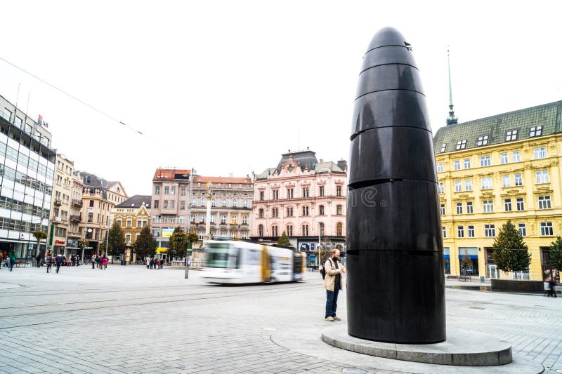 Astronomische Uhr in Brno redaktionelles stockfoto. Bild von reise ...