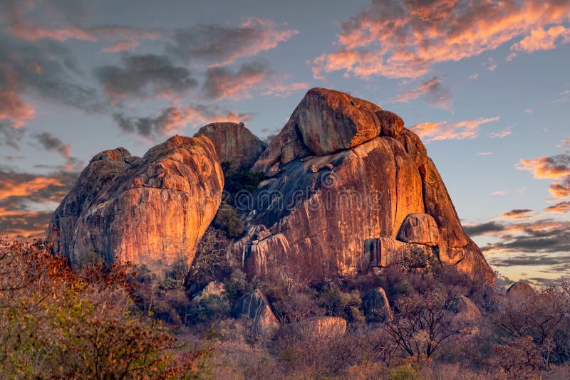 Atardecer En Matopos, Zimbabue Imagen de archivo - Imagen de anaranjado ...