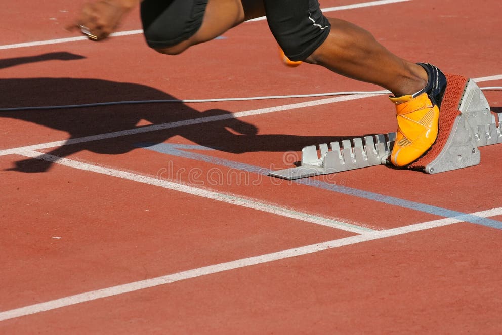 Athlete in start blocks stock image. Image of race, spikes - 15267371