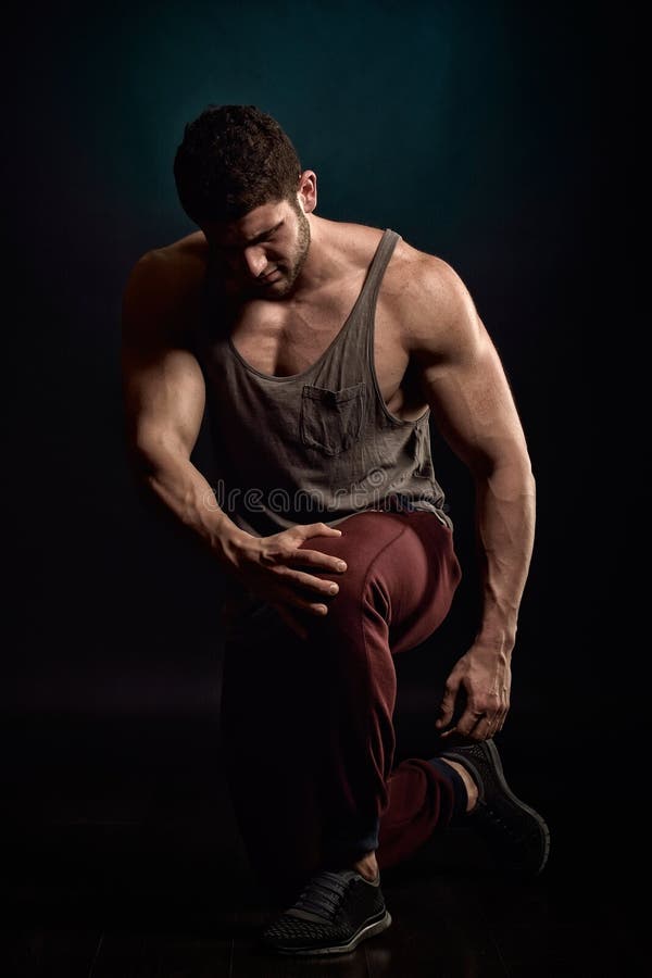 Athletic Young Man Accusing Knee Pain Stock Photo - Image of people ...