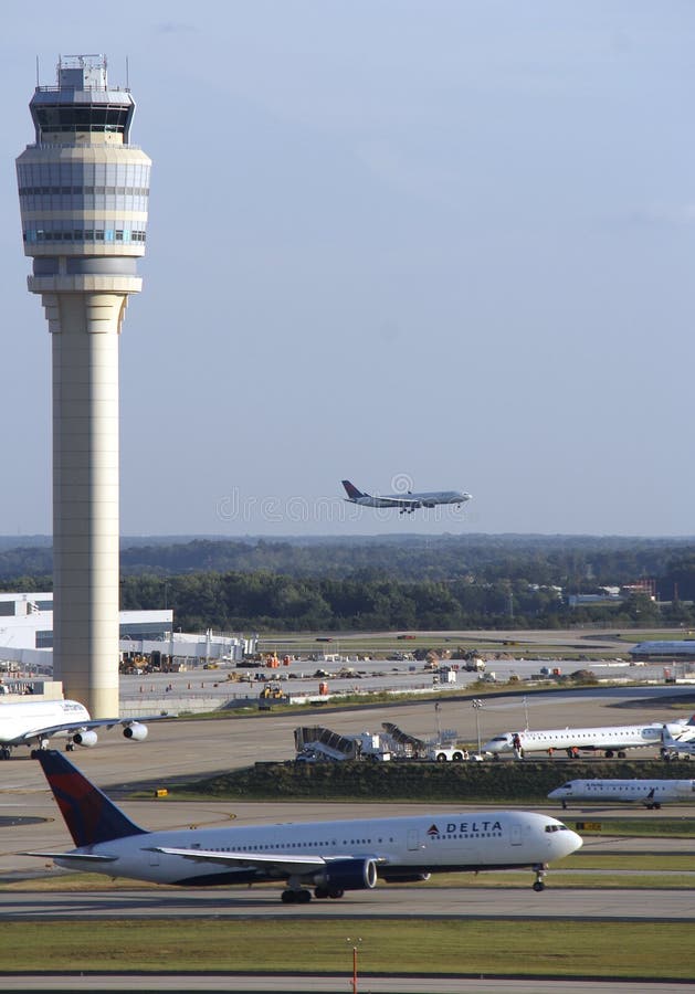 Atlanta control tower editorial stock photo. Image of fast - 26162273