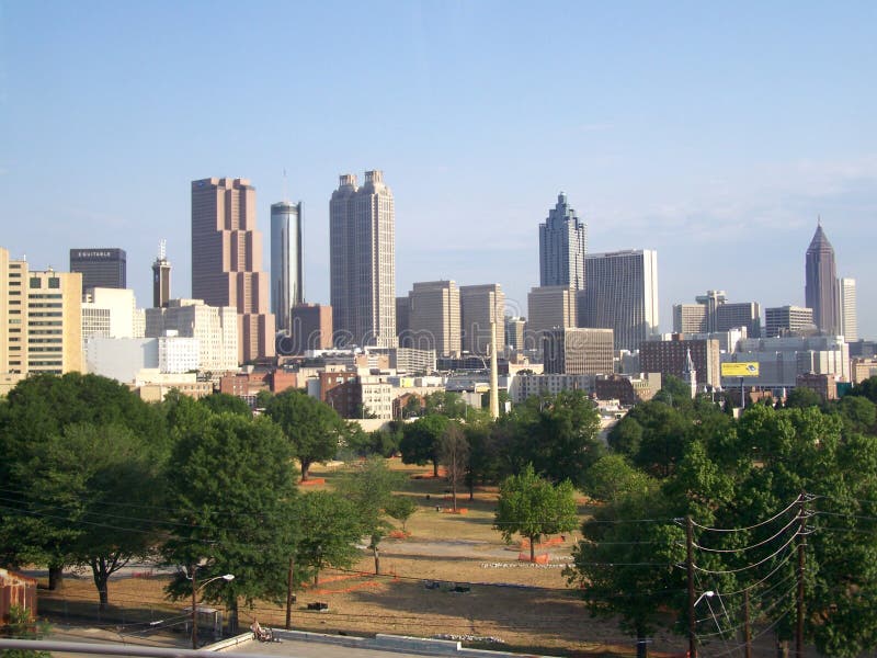 Downtown Atlanta Street editorial photo. Image of walking - 93431121