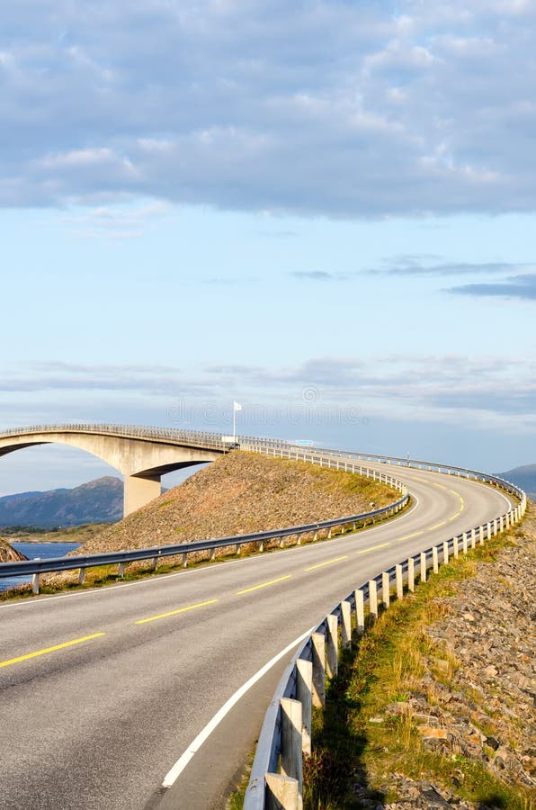 The Atlantic coast road stock image. Image of asphalt - 27068091