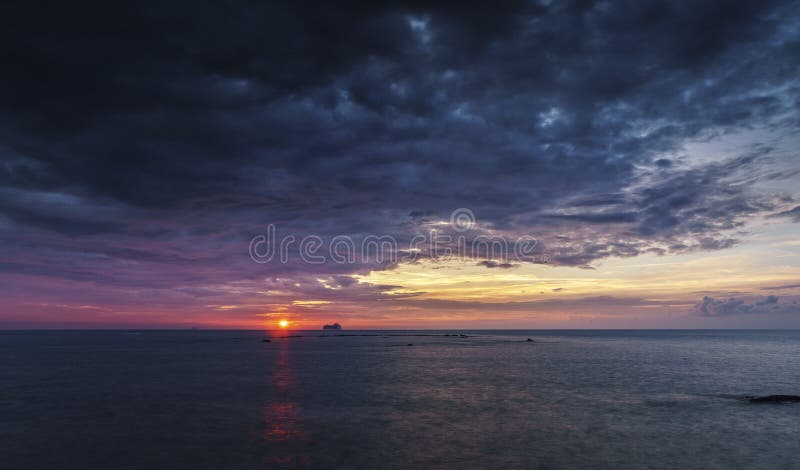 Atlantic Ocean Sunset stock image. Image of white, west - 128456955