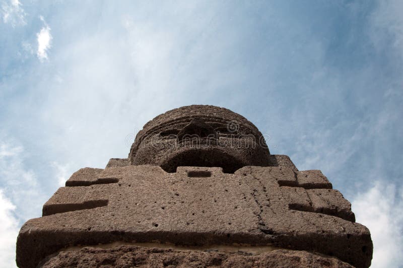 Gigante DE Tula stock afbeelding. Image of standbeeld - 93583011