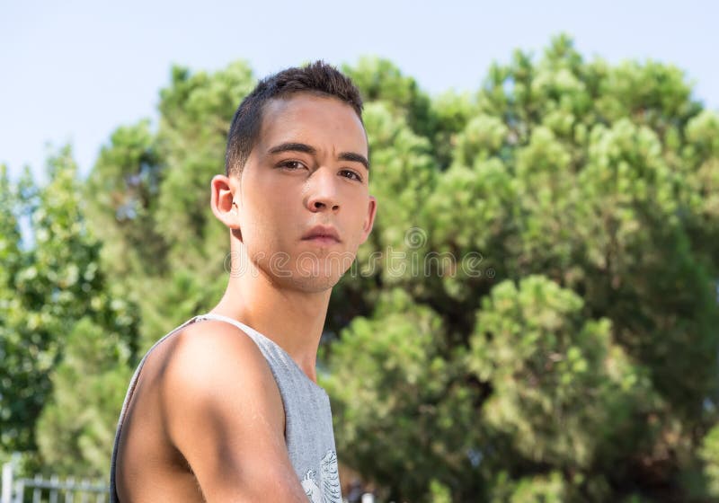 Homem De Negócios Novo Suado Imagem de Stock - Imagem de suado, homem ...