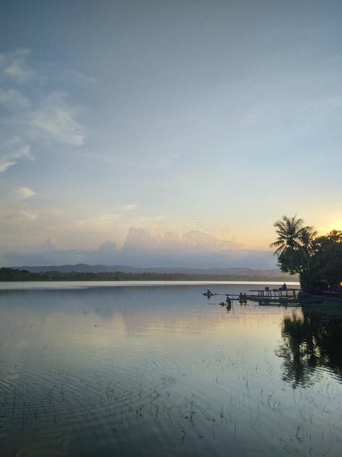 The Atmosphere of the Lake in the Afternoon with Sunset Views Stock ...
