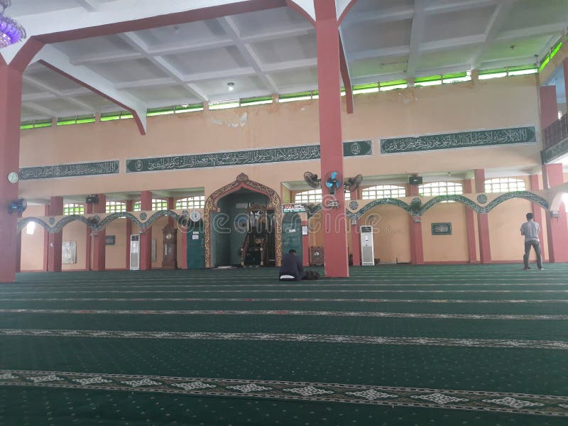 The Atmosphere in the Mosque before Prayer Editorial Photo - Image of ...