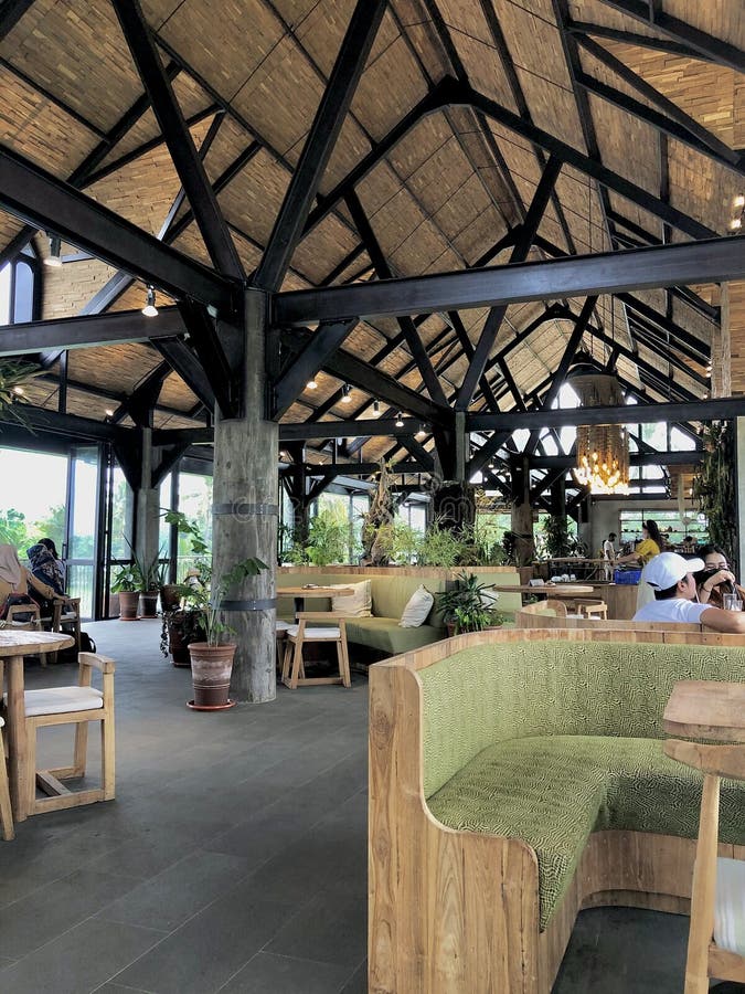 The Atmosphere in the Restaurant with a Classic Concept Editorial Stock ...