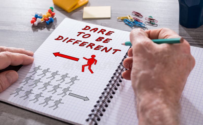 Atrévase a Ser Diverso Concepto En Una Libreta Imagen de archivo ...