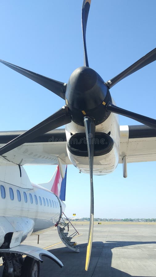 415 Atr Aircraft Propeller Stock Photos - Free & Royalty-Free Stock ...