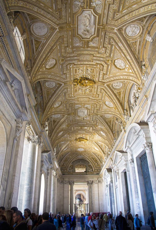 Atrium of St. Peter S Basilica , Vatican City Editorial Photo - Image ...