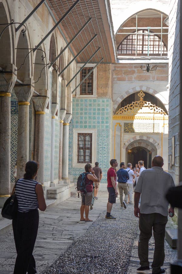 Atrium of Topkapi Palace editorial stock photo. Image of tourism - 70631093