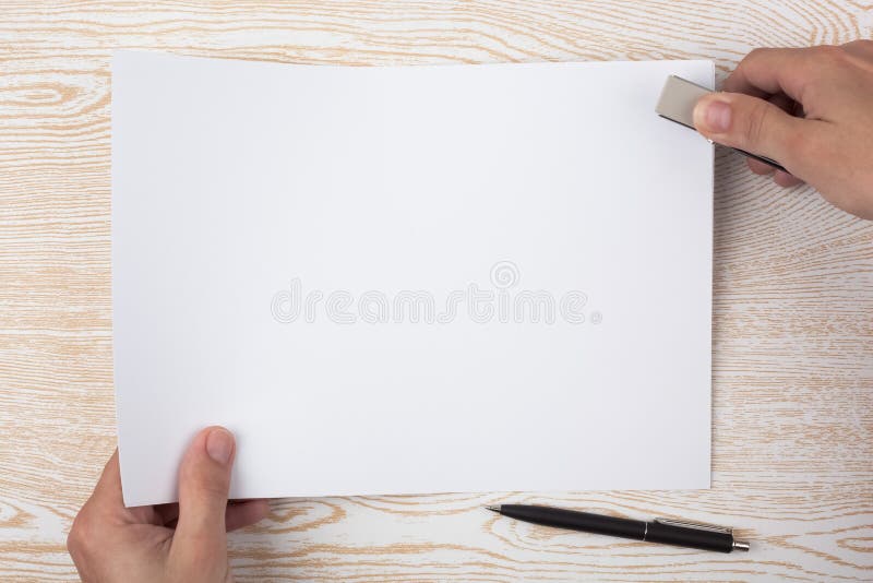 Attache de papier photo stock. Image du formalisation - 33795606