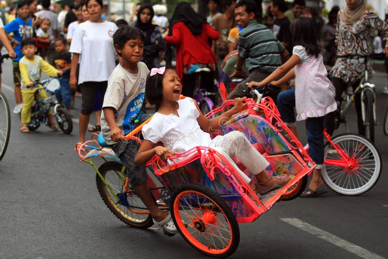 Attractions mini tricycles editorial photo. Image of atraksi - 34780721