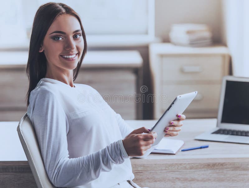 Attractive Business Lady Using Digital Tablet. Stock Photo - Image of ...