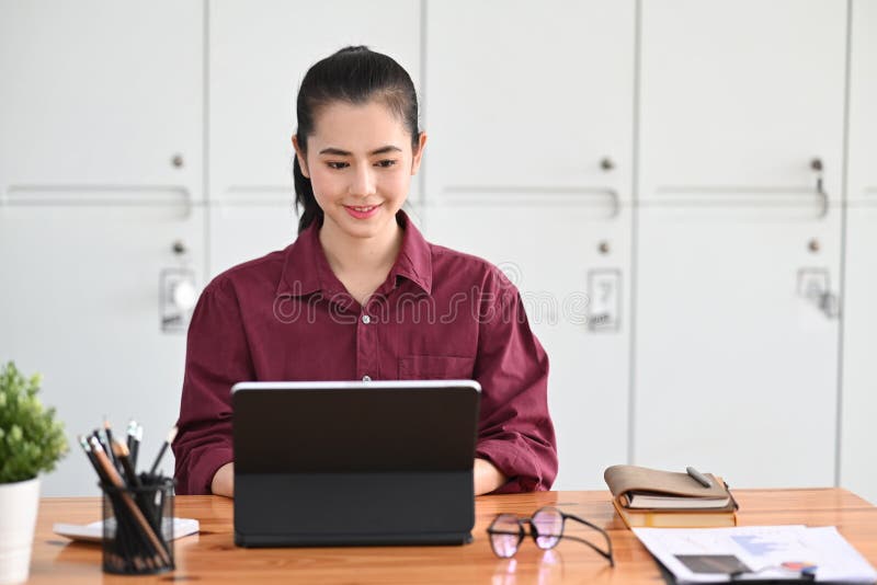 Businesswoman Working with Computer Tablet at Er Office Desk. Stock ...