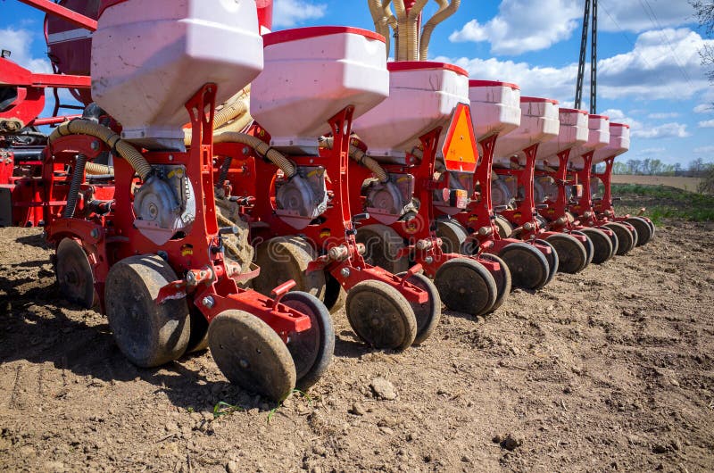 Attrezzatura della semina fotografia stock. Immagine di podere - 54455076