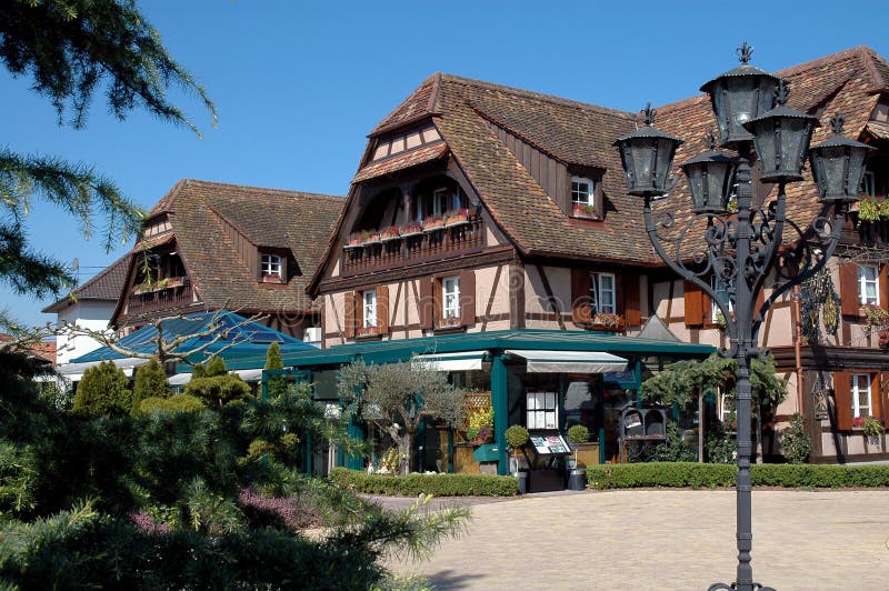 Auberge française de pays photo stock. Image du serein - 2307572