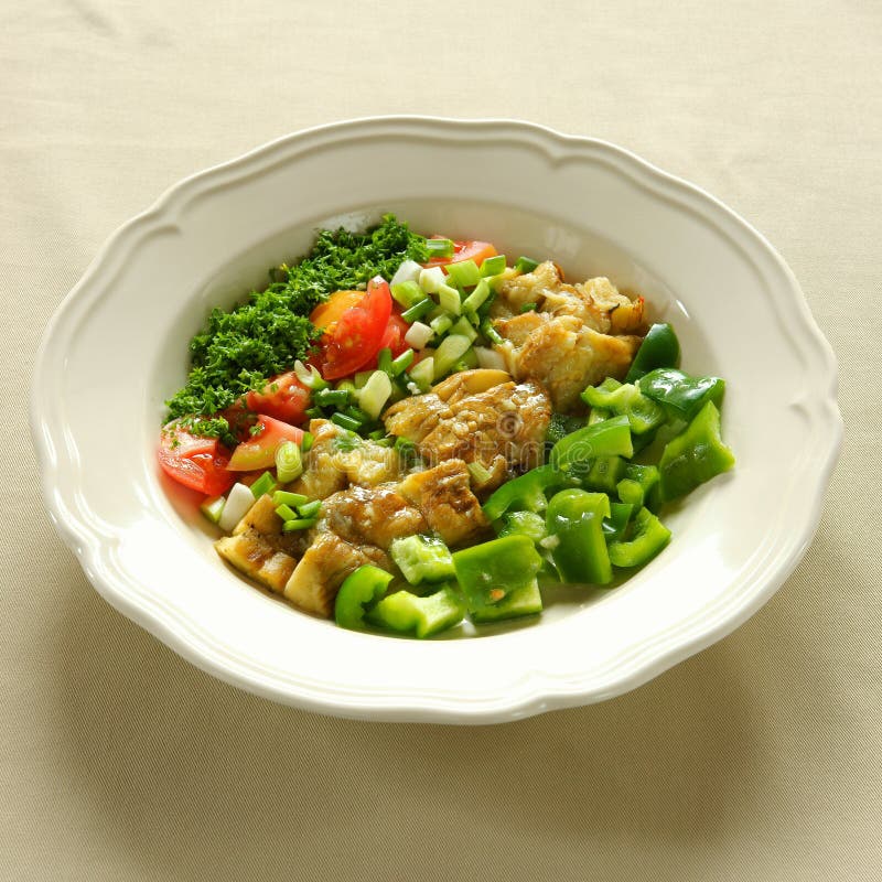 Auberginesallad, Libanesisk Mat. Fotografering för Bildbyråer - Bild av ...