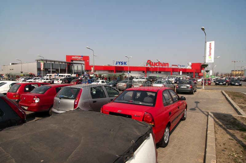 Auchan hypermarket editorial stock image. Image of department - 24014269