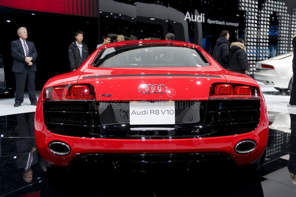 Audi 2009 R8 - Parte Posterior Fotografía editorial - Imagen de audaz ...