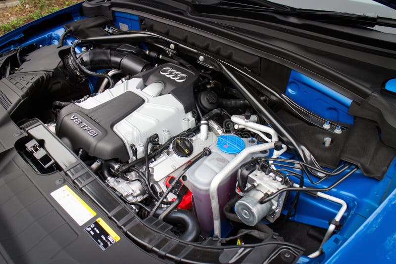 Audi SQ5 engine room editorial photography. Image of automotive - 38952362